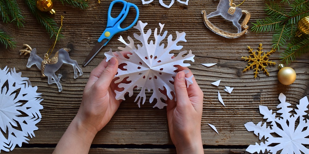 Make Cut-Out Snowflakes Day in 2025/2026 - When, Where, Why, How is ...