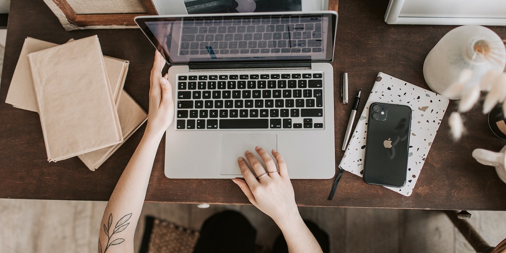 Blogger Day in 2025/2026 - When, Where, Why, How is Celebrated?